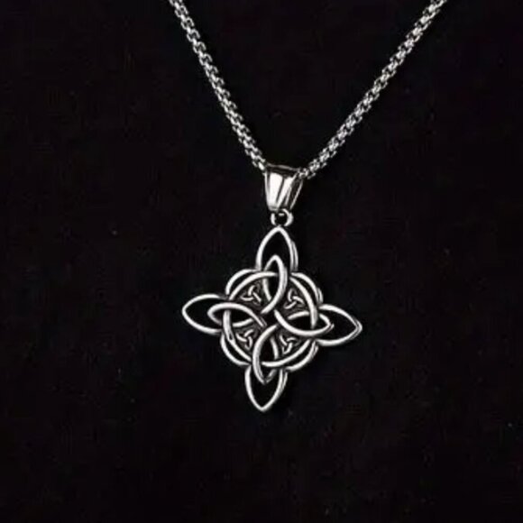 Four Way Knot | Jewelry | Celtic Witch Knot Pendant Necklace With Heavy ...